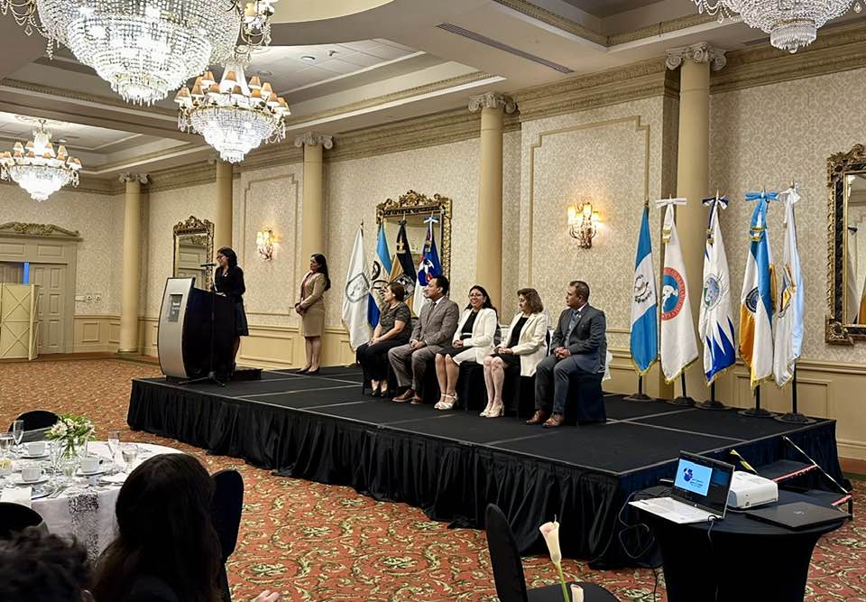 Colegiado 2003 – MIRIAM ELIZABETH SUM XIMIN DE PAC – “EFECTOS ...